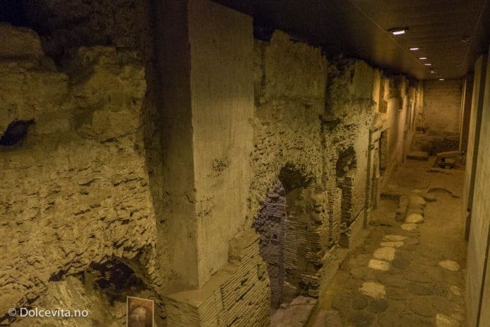 Napoli: Byen under byen - Gjennom krypter og akvedukter | Dolcevita.no ...